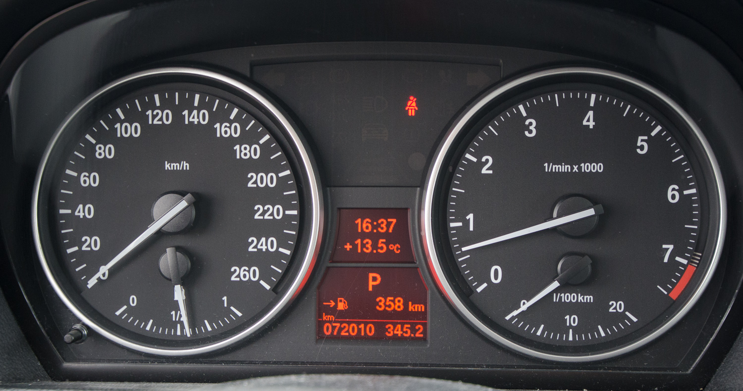 Verbesserungspotential bei der Tacho-Einheit - PRIUSforum